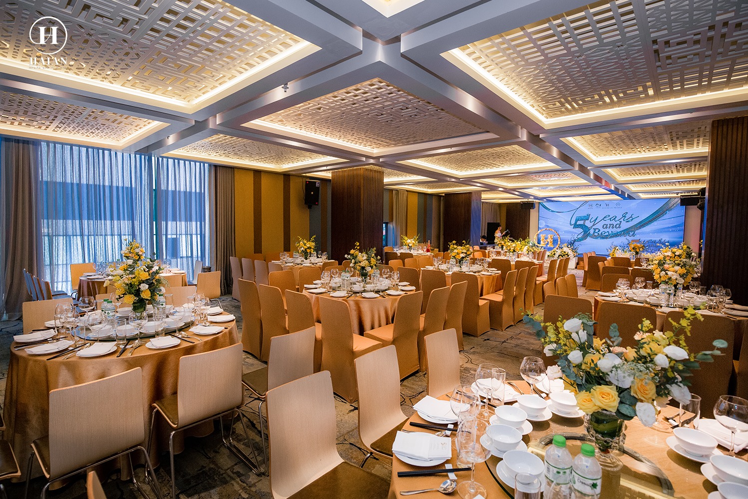 Trọn Gói Year End Party Tại HAIAN Beach Hotel & Spa